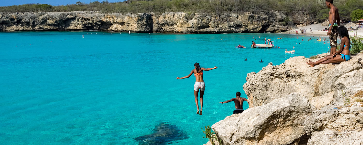 Vuelos baratos a Curazao con la mejor tarifa
